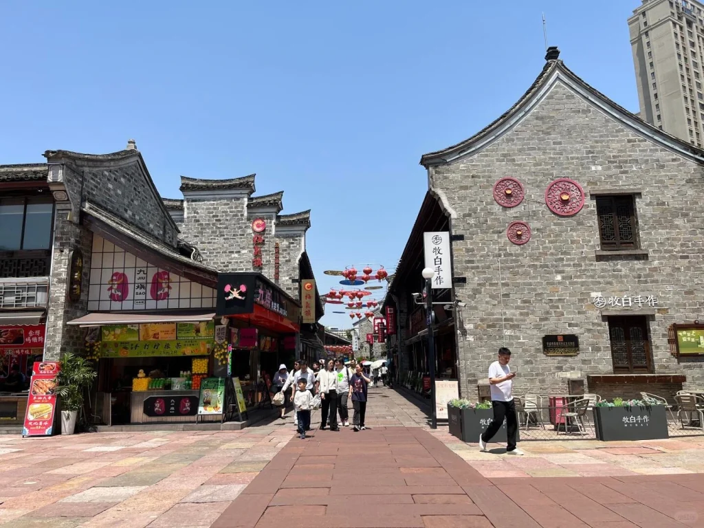 2026 Ningbo Travel Guide: Culture, Coast & Temples